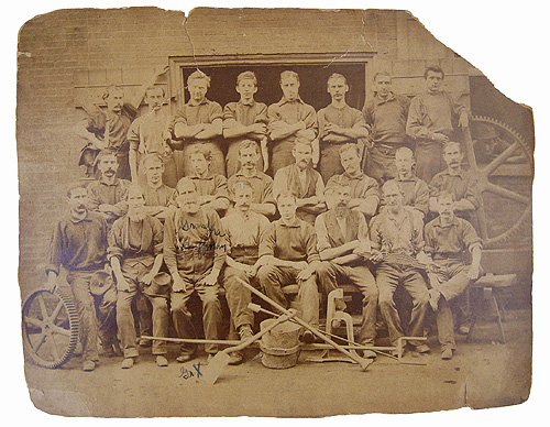 Working-in-a-1850s-1860s-1870s-1880s-1890s-shop. Why I buy machine shop ...